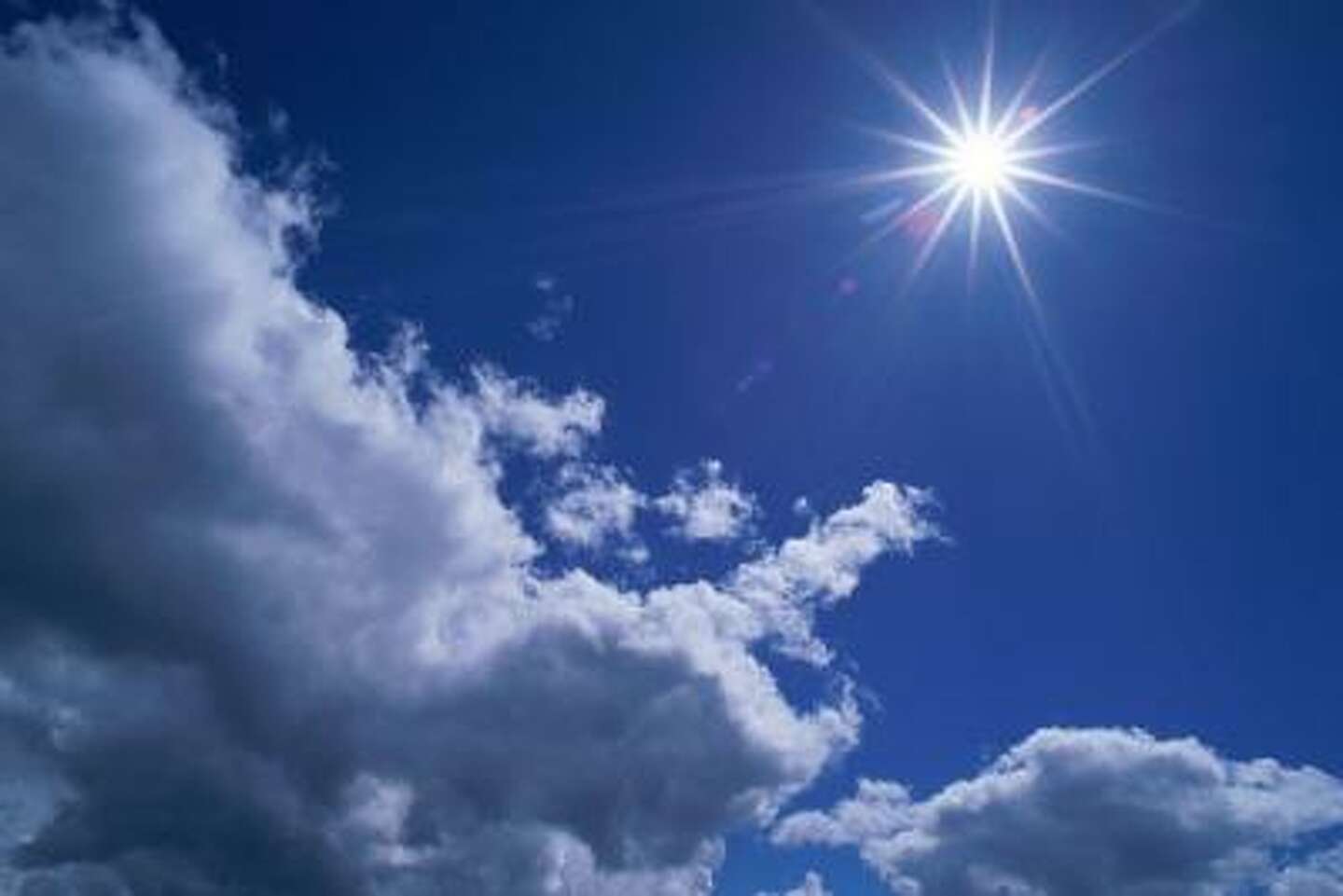 What Places On Earth Have The Most Hours Of Sunlight