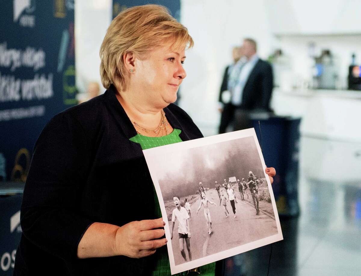 Facebook Apologizes For Removing Napalm Girl Photo