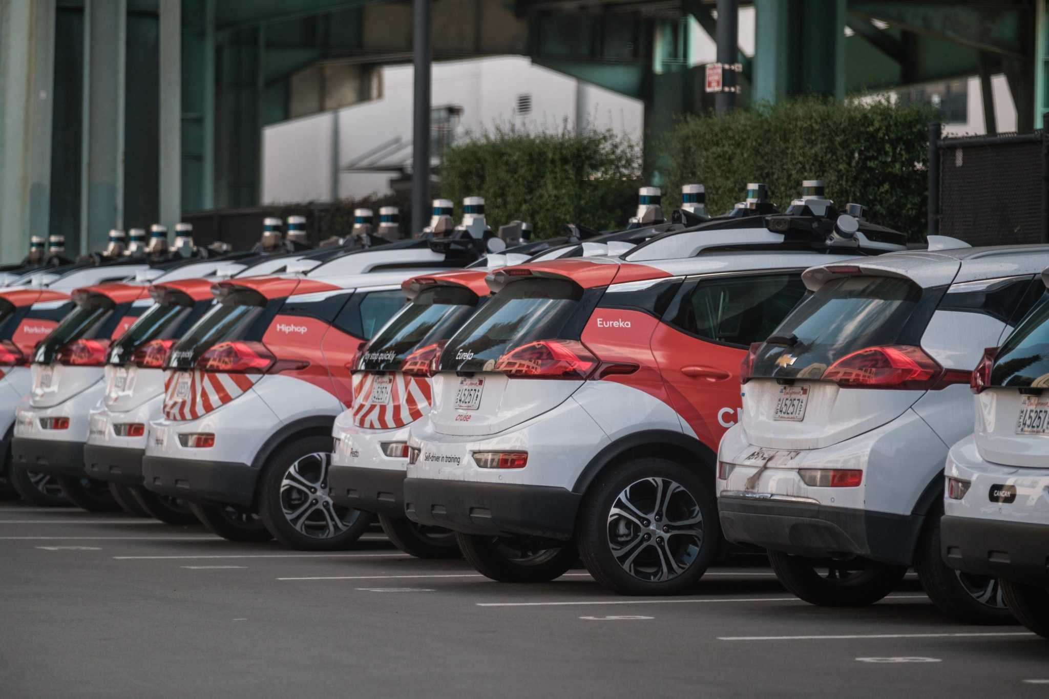 Driverless taxi revolution is here. What are your biggest questions and ...