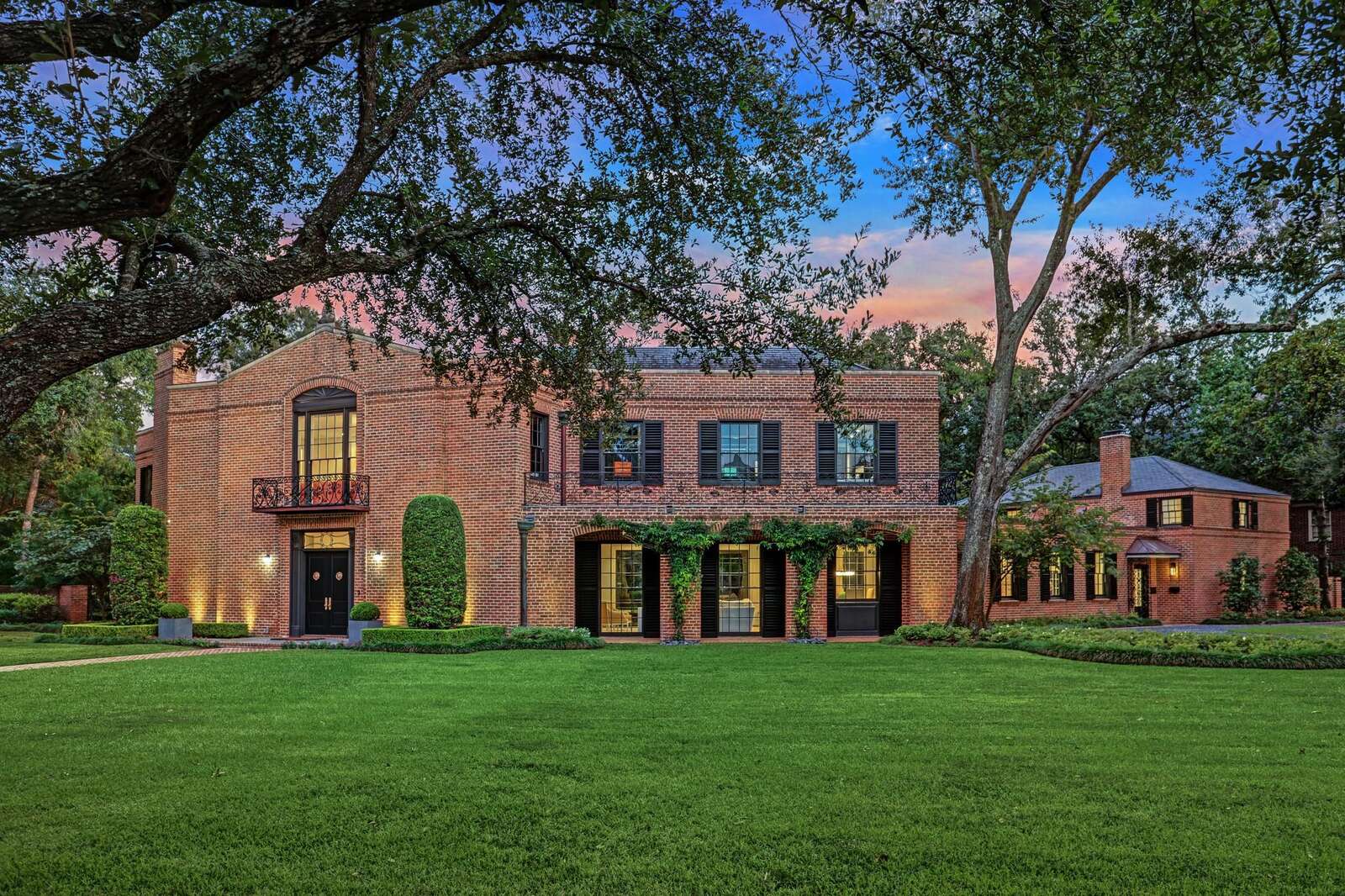 Houston real estate: Can you guess the original listing price of this ...