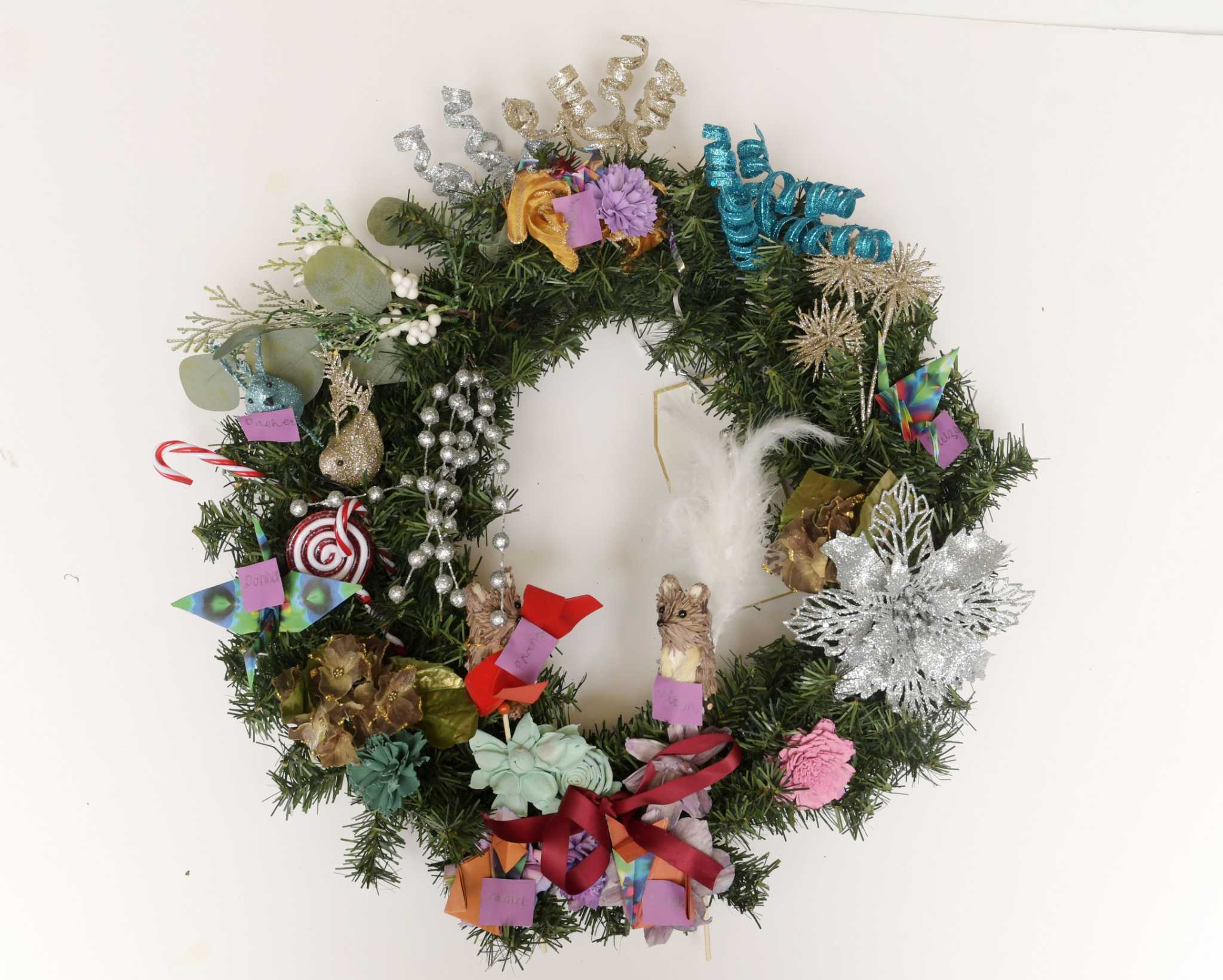 Winners in the Circles of Caring Christmas wreath contest
