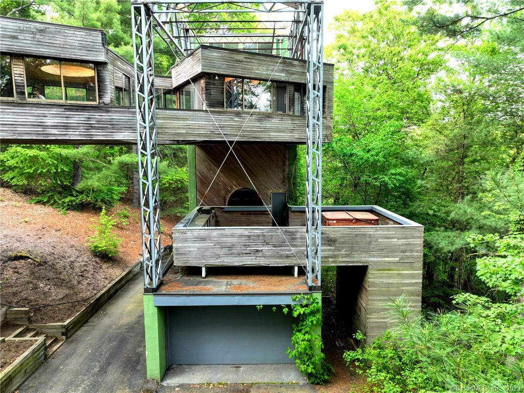 Guess the price of this unique hovering house in Glastonbury