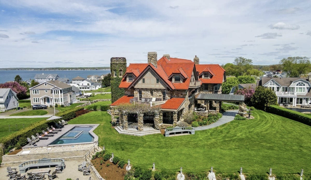 Guess the price of CT's former Ye Castle Inn, visited by Frank Sinatra