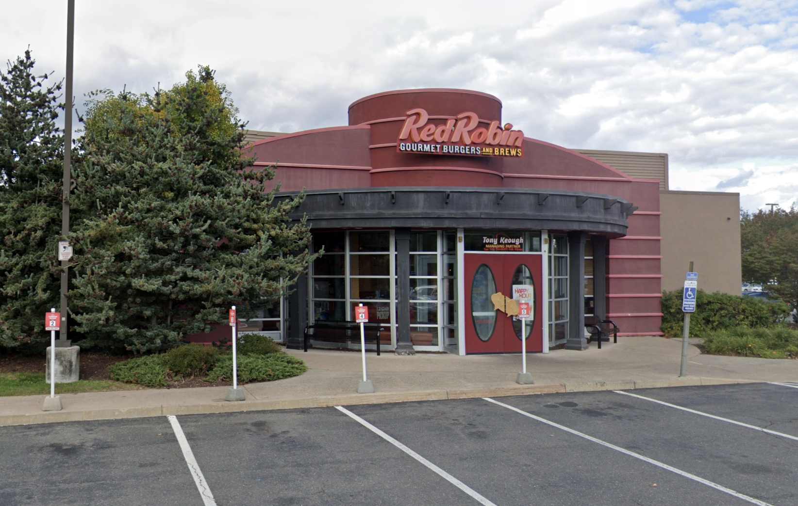 Guess the price of this Connecticut Red Robin