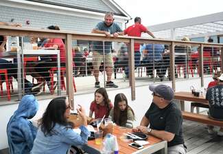 A guide to 40+ breweries in Connecticut