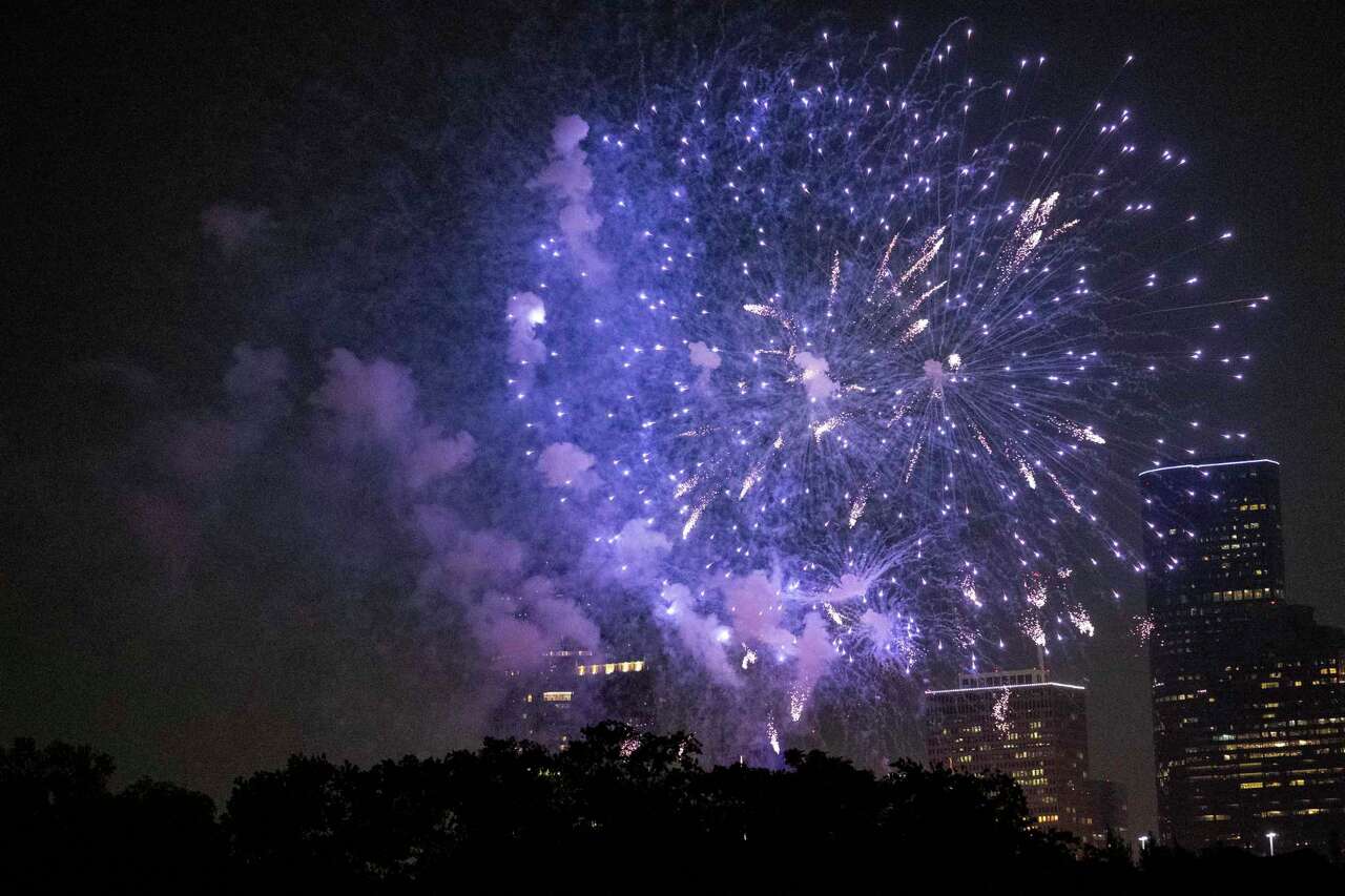 Where to watch 2021 July 4th fireworks in the Houston area