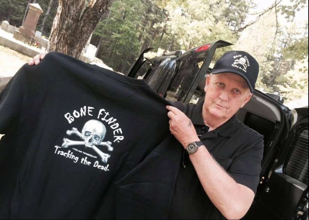 Meet the ‘Bone Finder,’ a 73-year-old veteran, brought in to examine ...