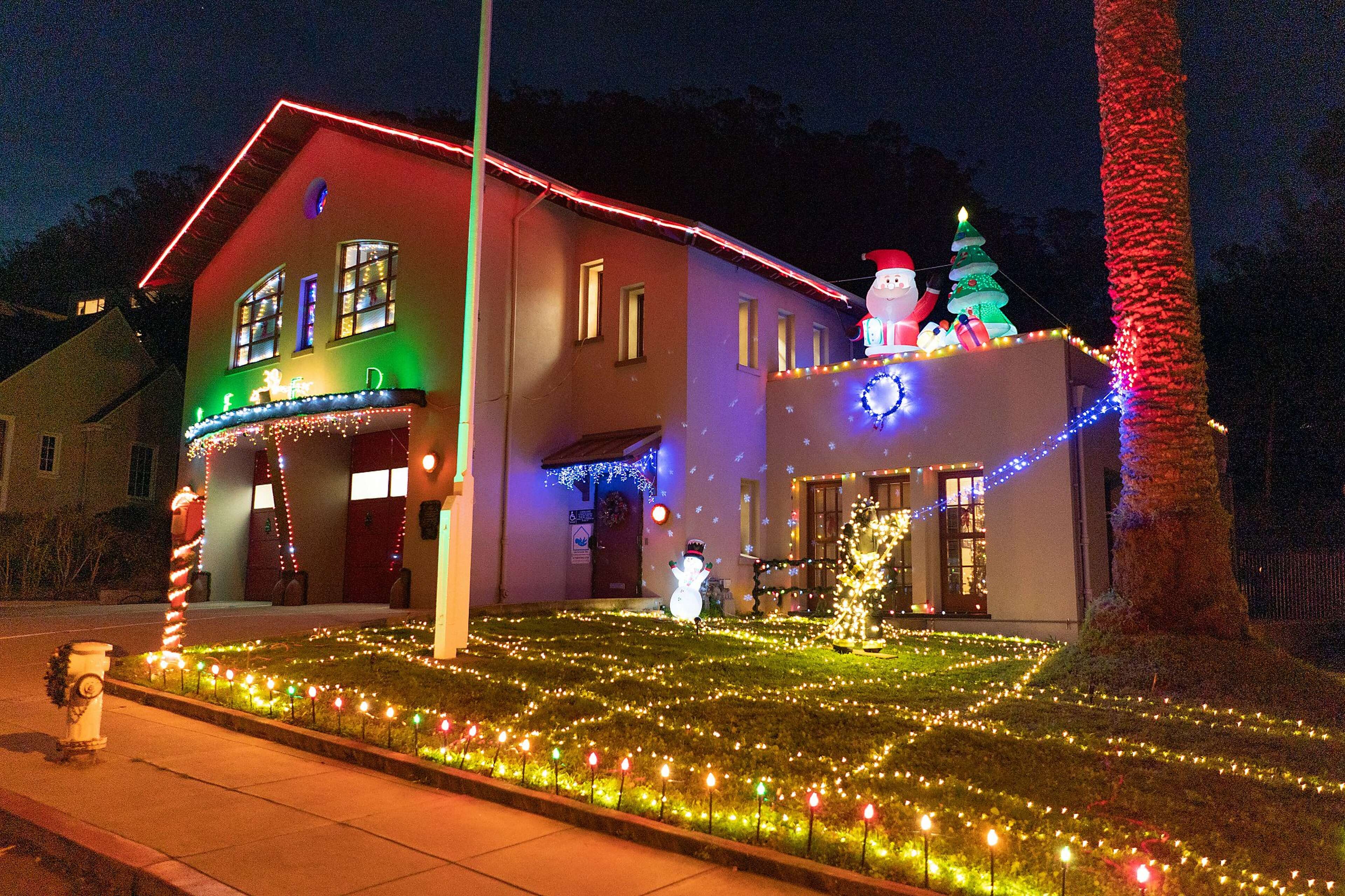 Where to see S.F. fire stations' holiday decorations this Christmas
