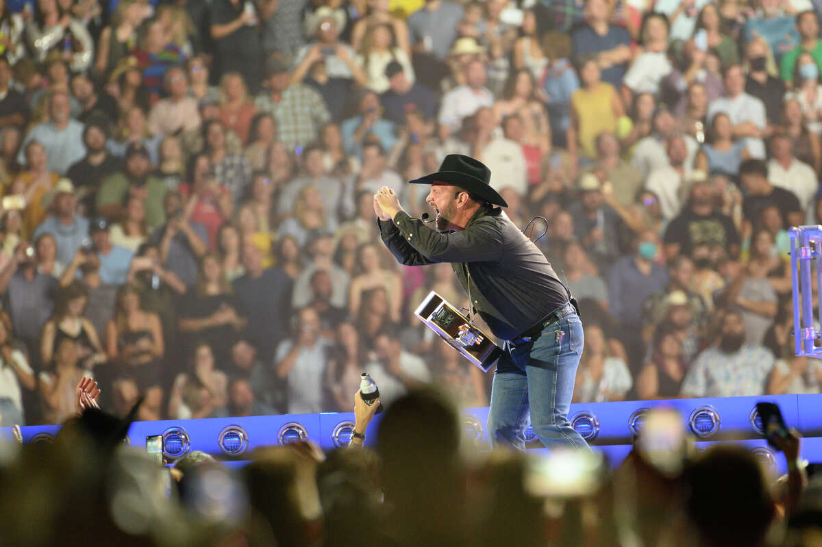 Photos: Garth Brooks packs NRG for first Houston show in 4 years