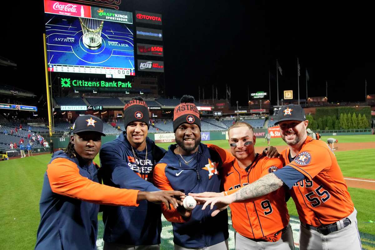 Astros vs. Phillies: Top photos from World Series Game 4