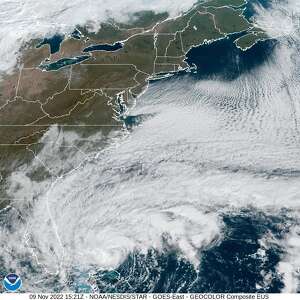 Nicole bringing heavy rain to eastern U.S.