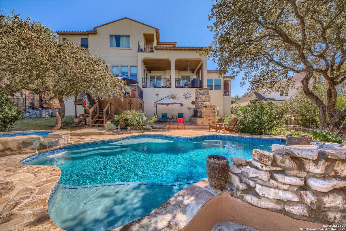 Guess price of 4-bedroom San Antonio home at 2322 Sawgrass Ridge