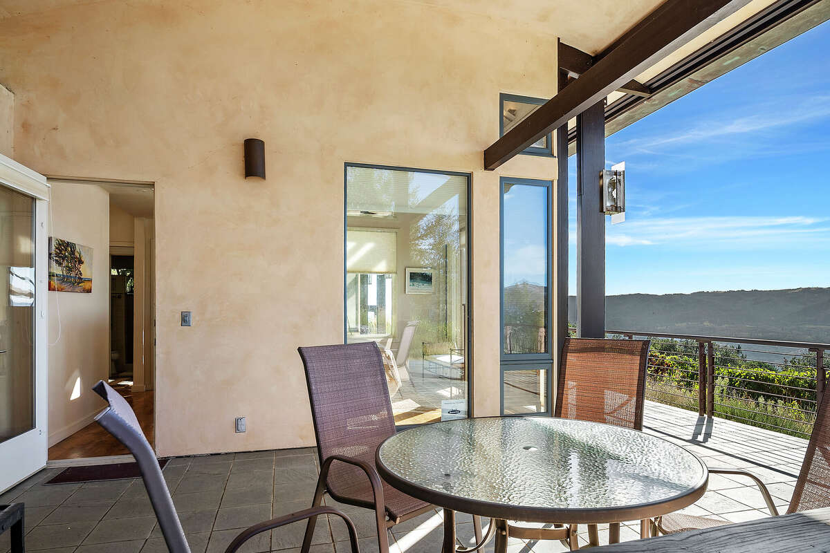 The home on this Wine Country estate is a luxury poolhouse: Guess the ...