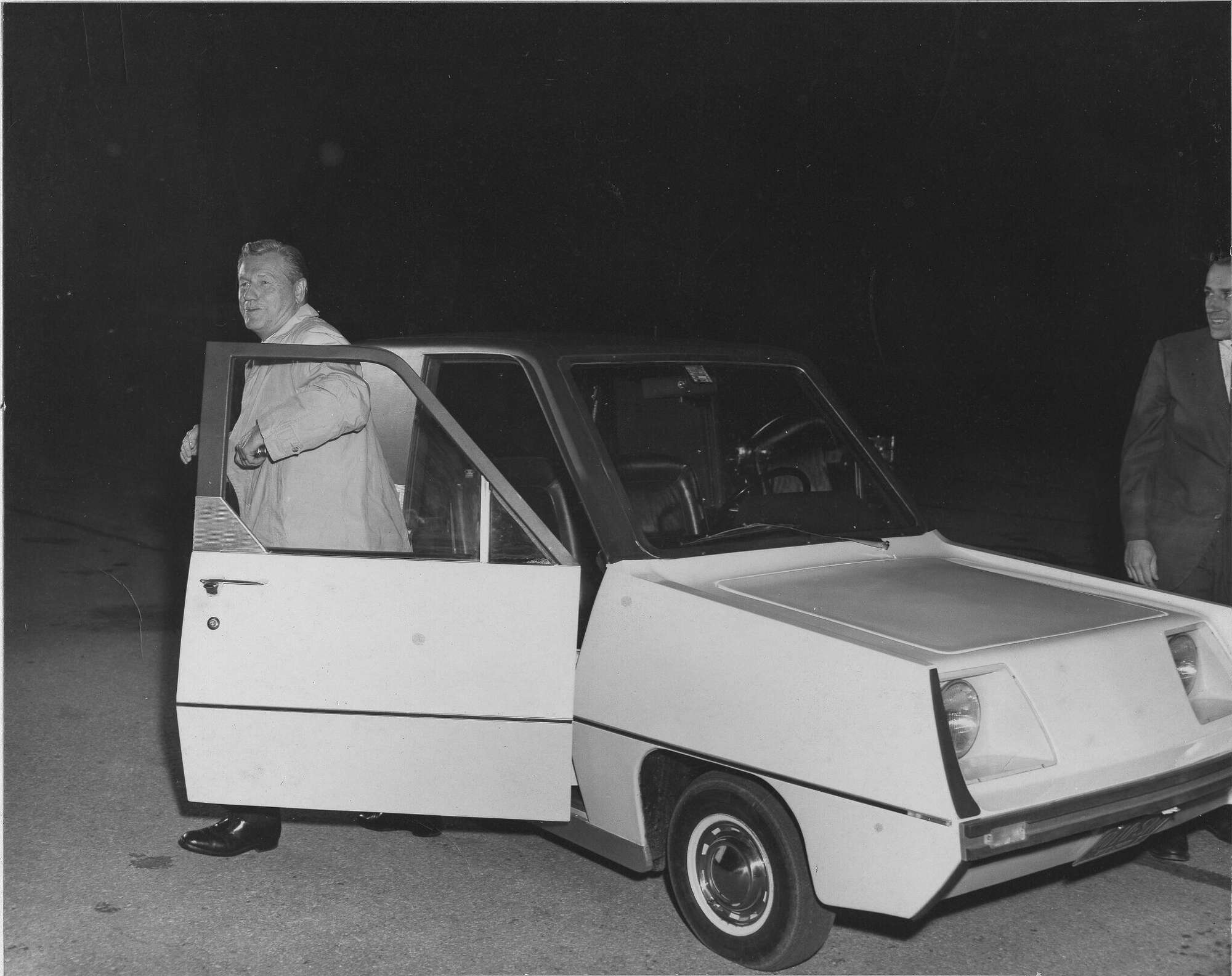 A Look Back At General Electric s History Of Electric Vehicles a-look-back-at-general-electric-s-history-of-electric-vehicles