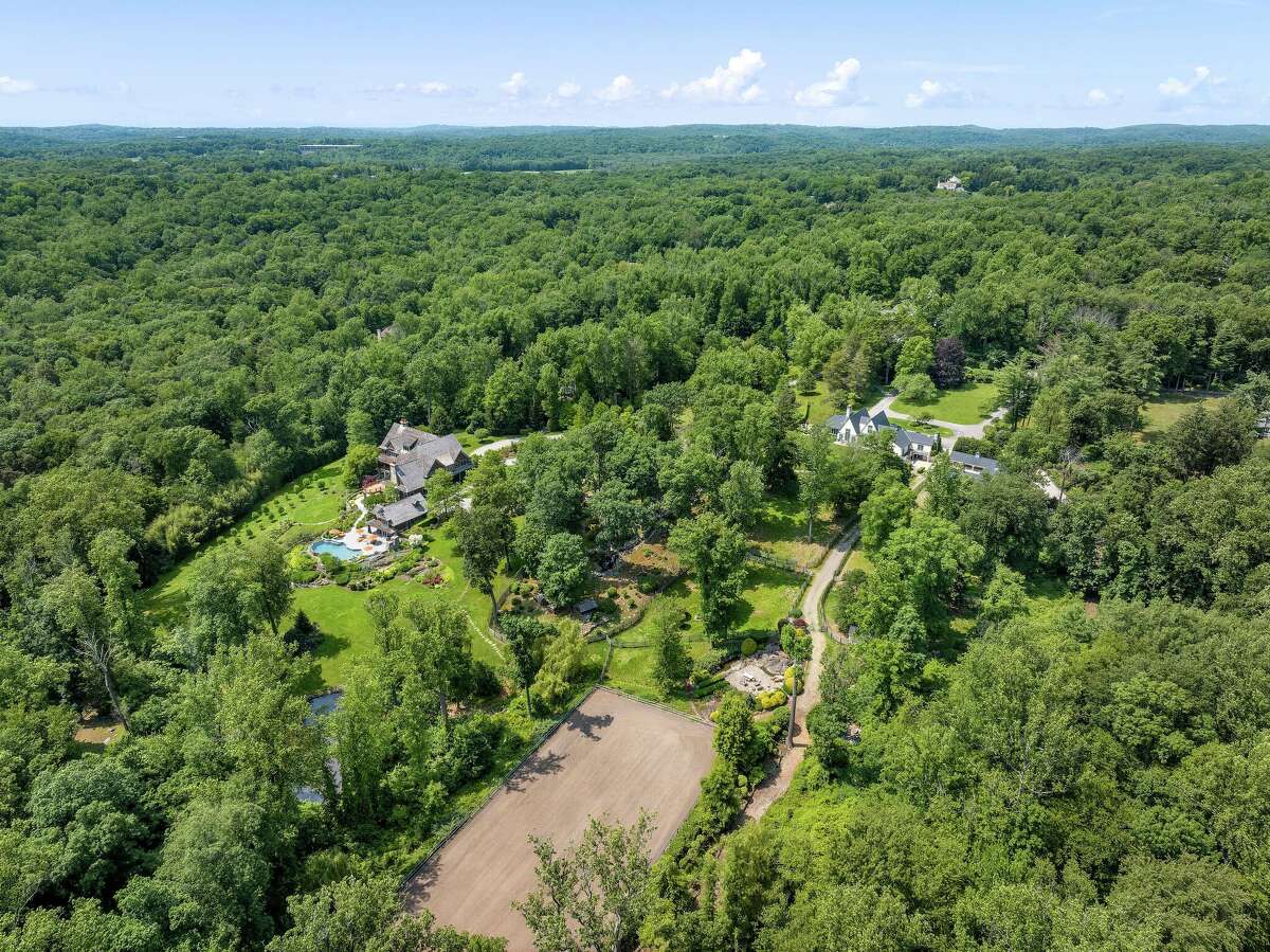 Greenwich estate once owned by murdered developer hits market
