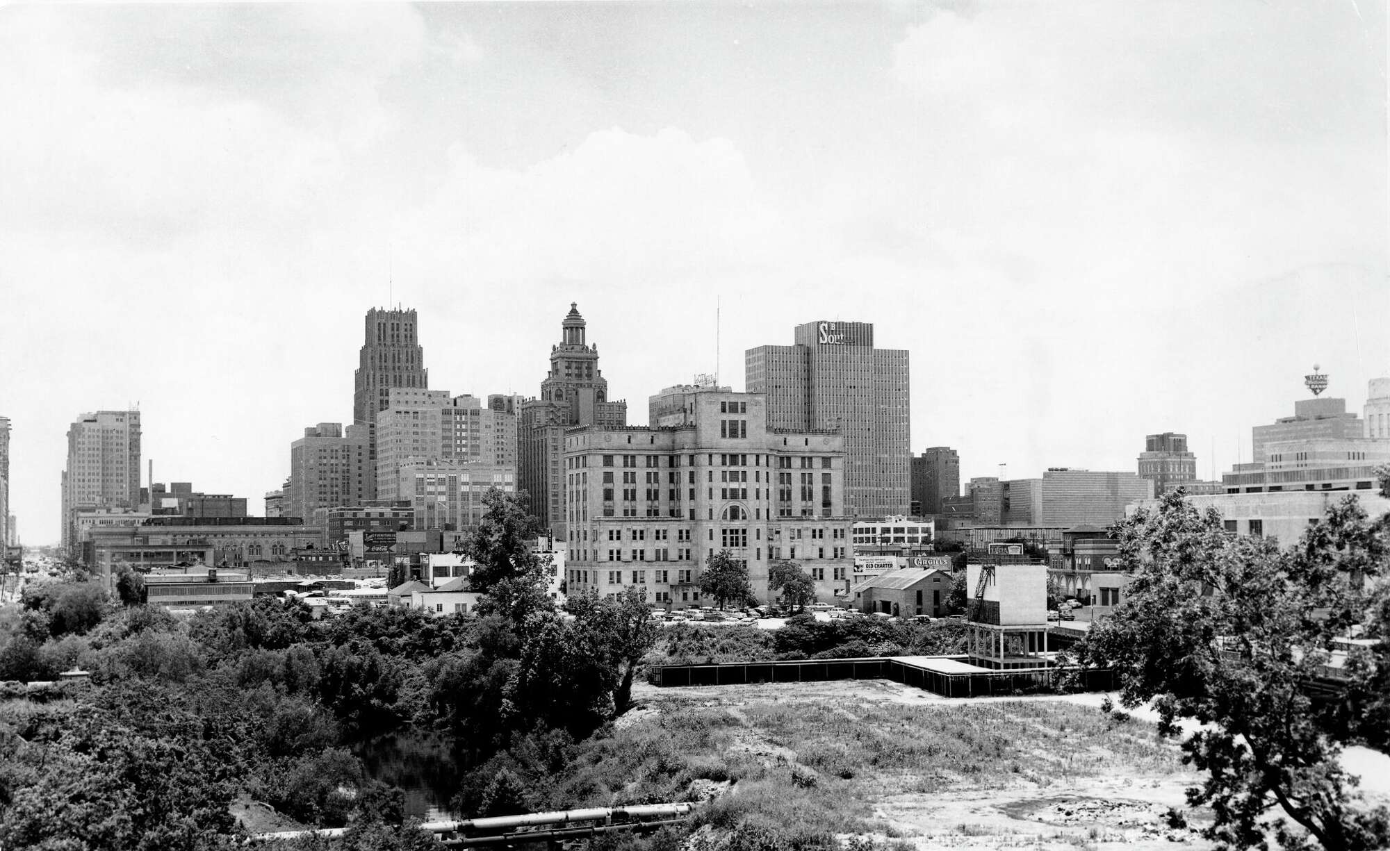 Houston's changing skyline: Photos of the city over nearly a century