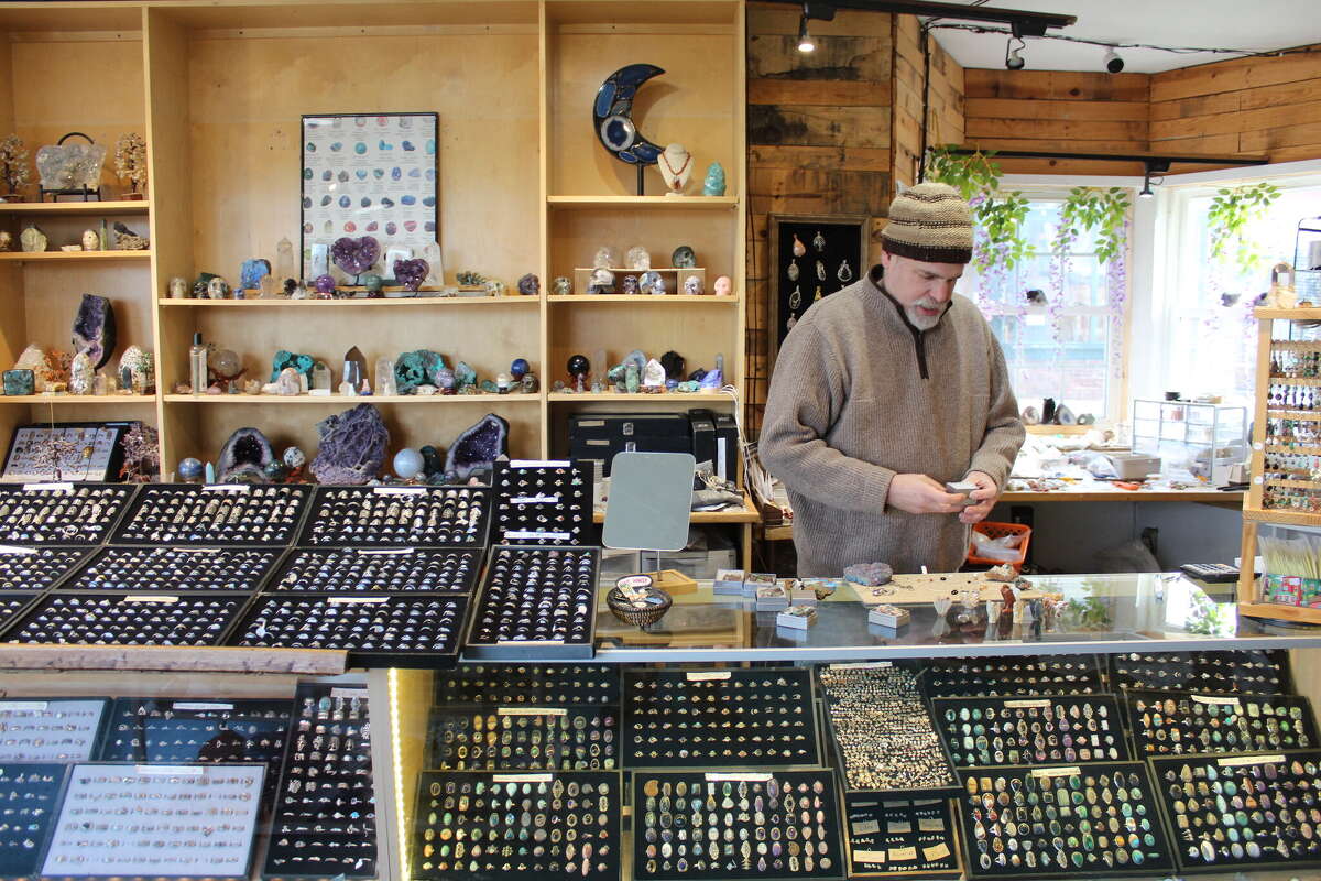 5 best crystal shops in the Hudson Valley