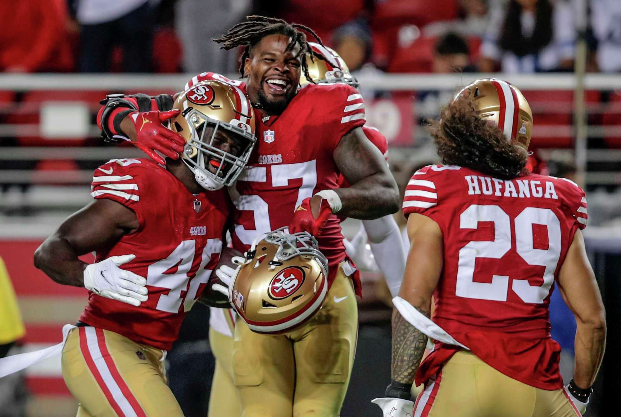 Why the San Francisco 49ers have the greatest hair in the NFL