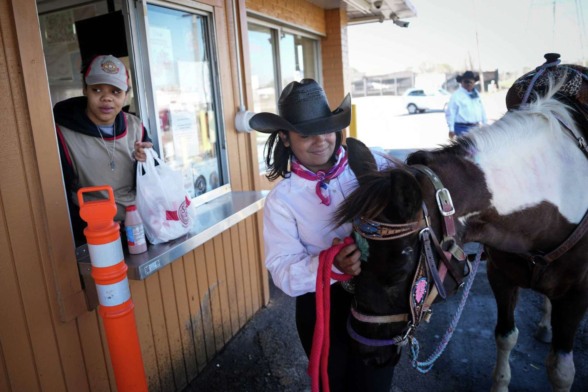Rodeo trail riders pass through Houston, kicking of 2024 season