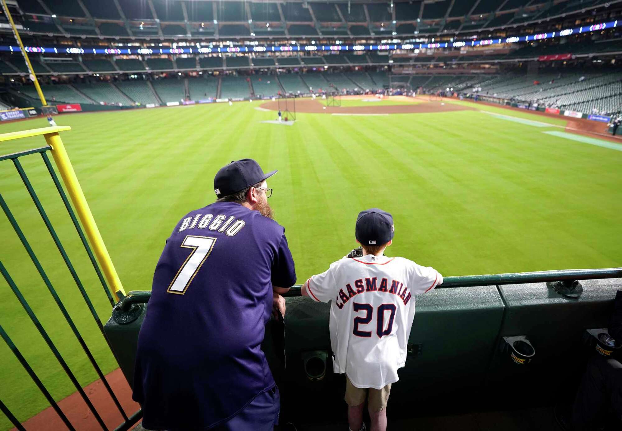 Photos: Houston Astros opening day game against Yankees at Minute Maid