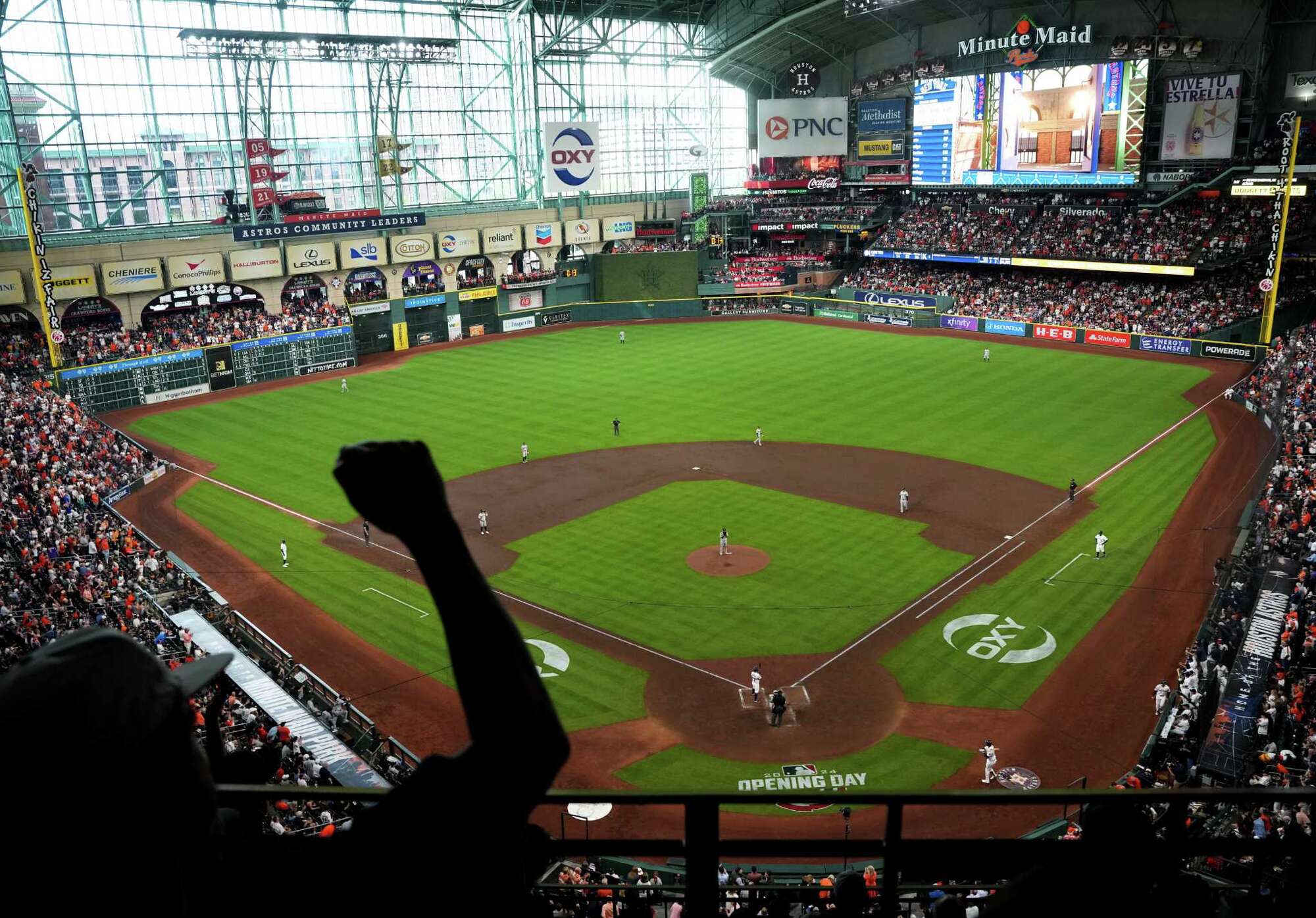 Photos: Houston Astros opening day game against Yankees at Minute Maid