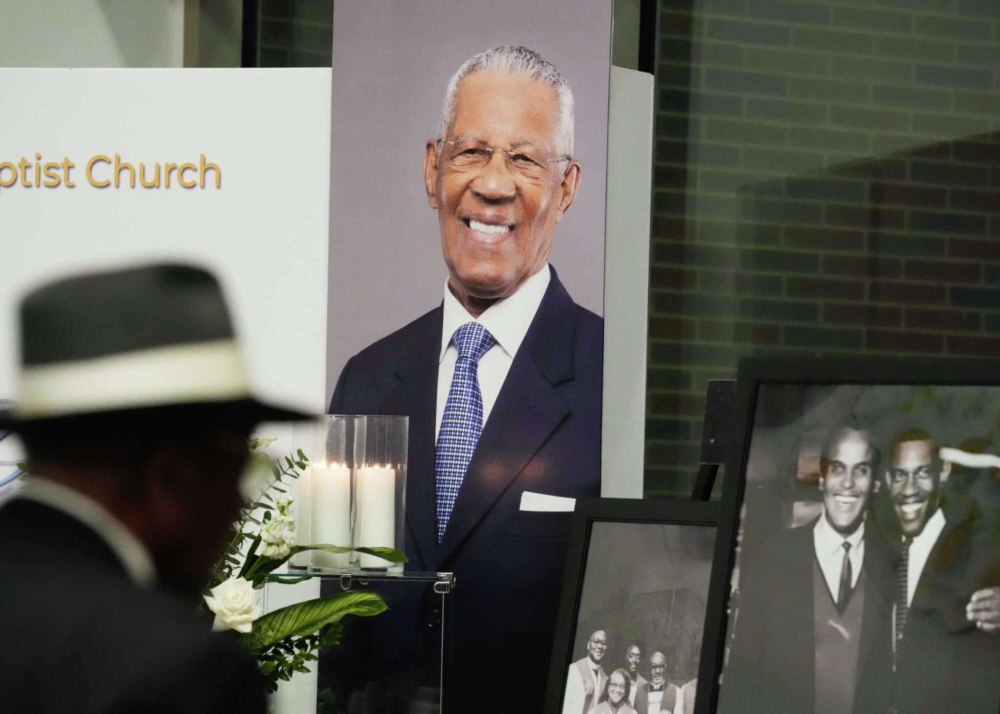 Photos: Memorial services for Rev. Bill Lawson at Houston's Wheeler ...