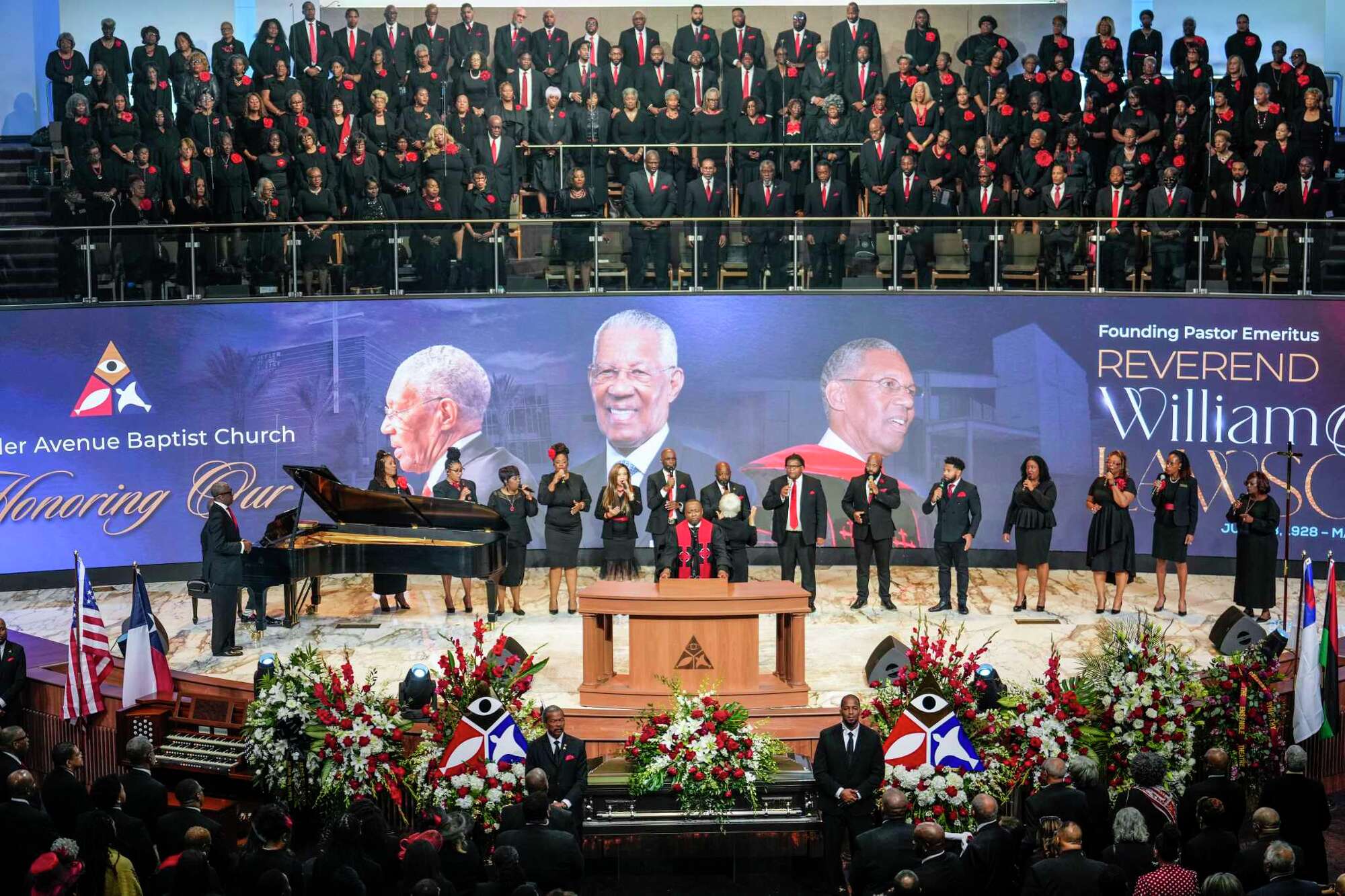 Photos: Memorial services for Rev. Bill Lawson at Houston's Wheeler ...