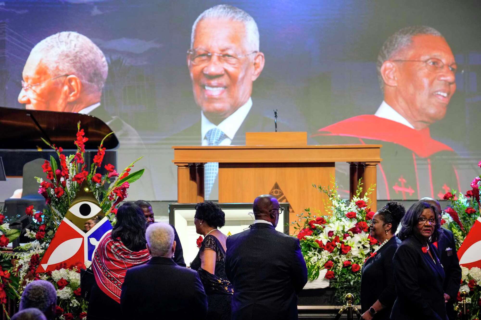 Photos: Memorial services for Rev. Bill Lawson at Houston's Wheeler ...