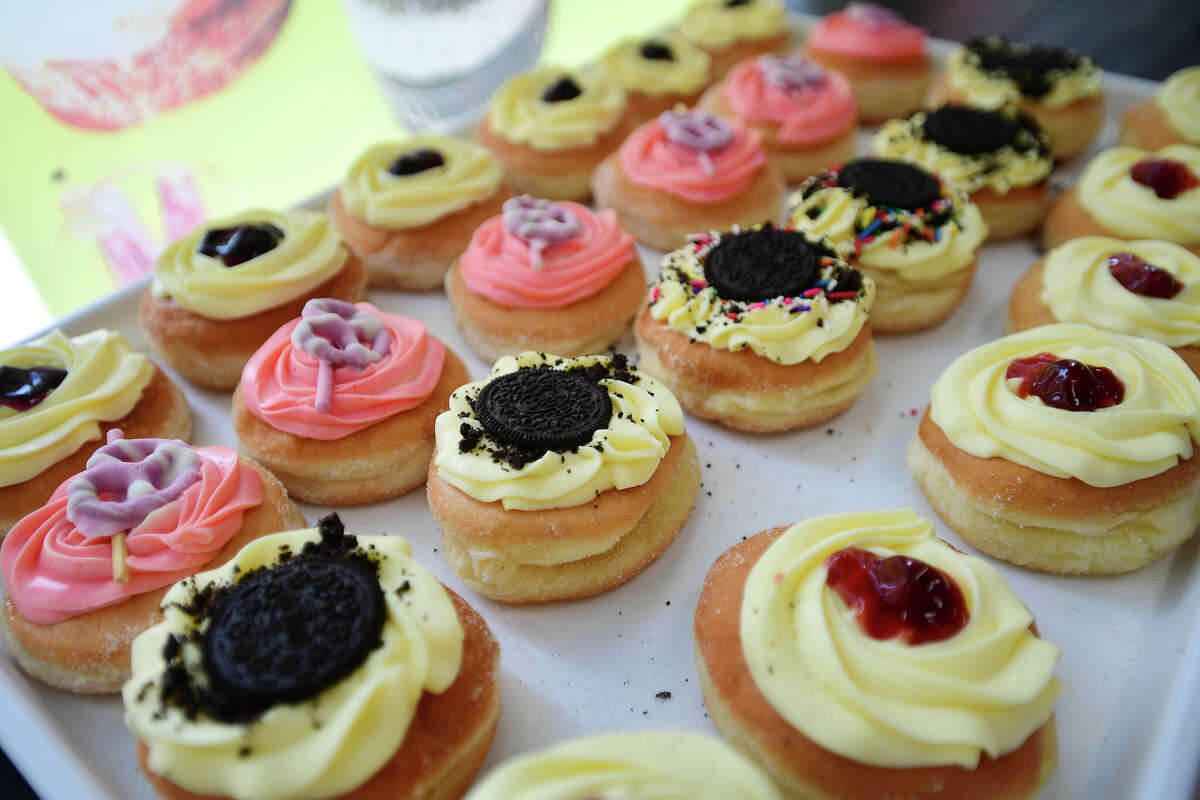 Your guide to 15 iconic Connecticut donut spots