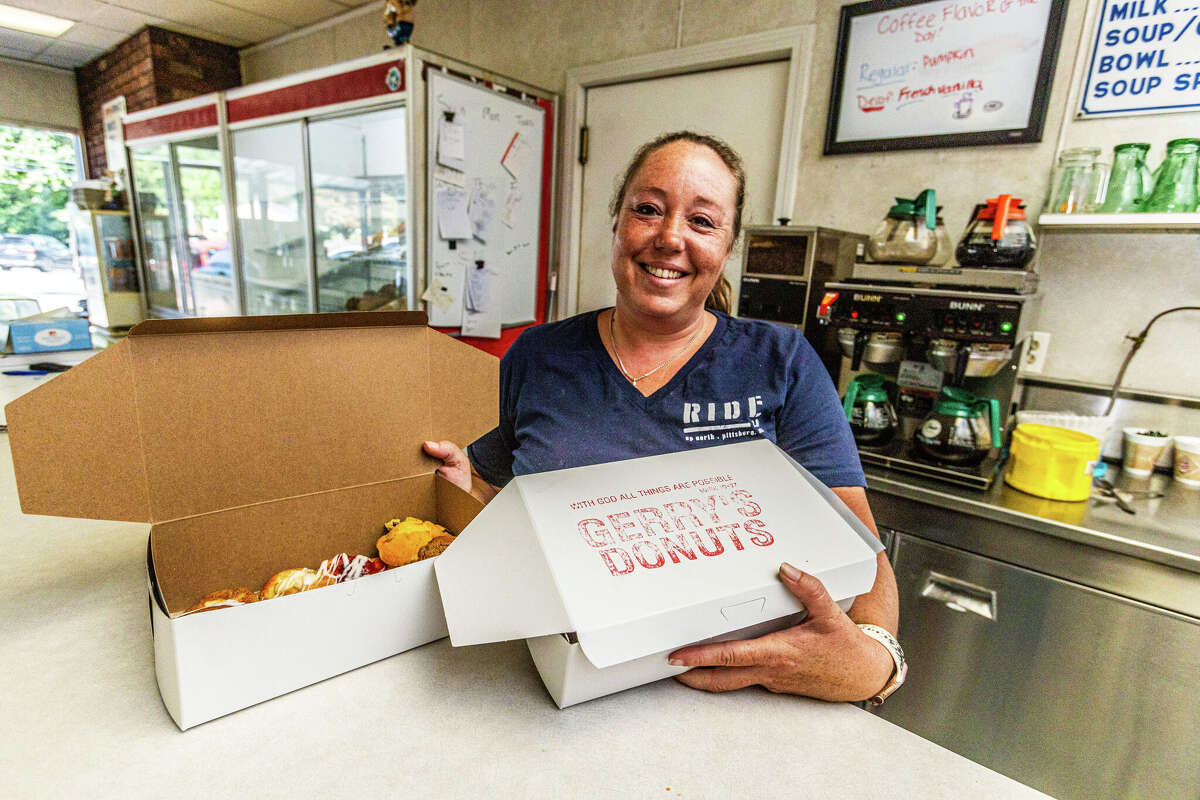 Your guide to 15 iconic Connecticut donut spots