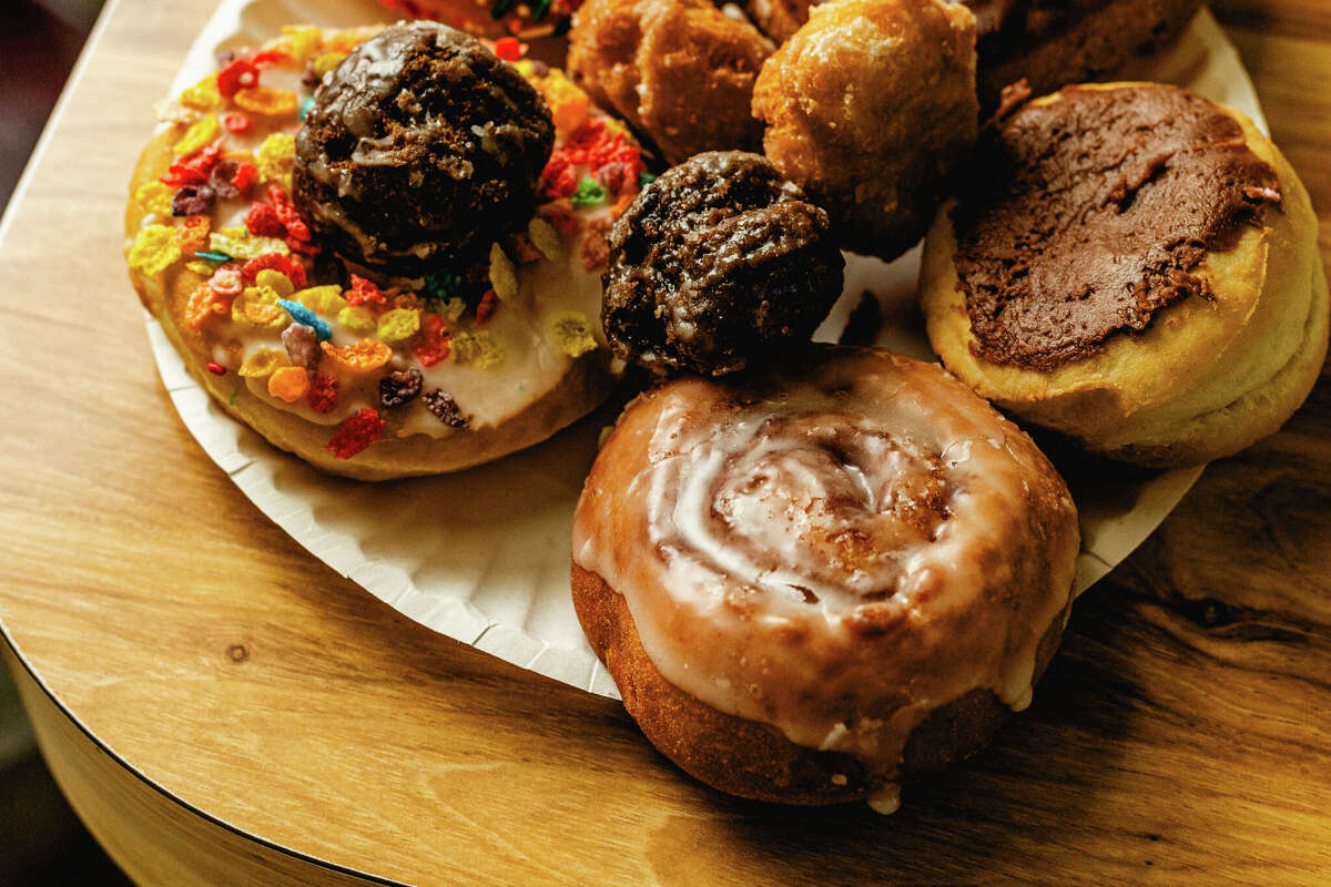 Your guide to 15 iconic Connecticut donut spots
