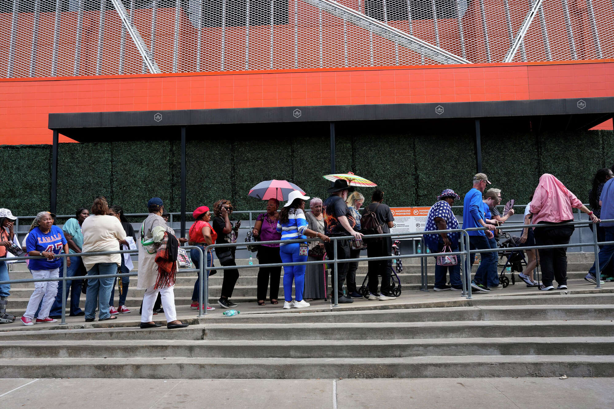 Kamala Harris rallies in Houston with Beyoncé, Kelly Rowland and more