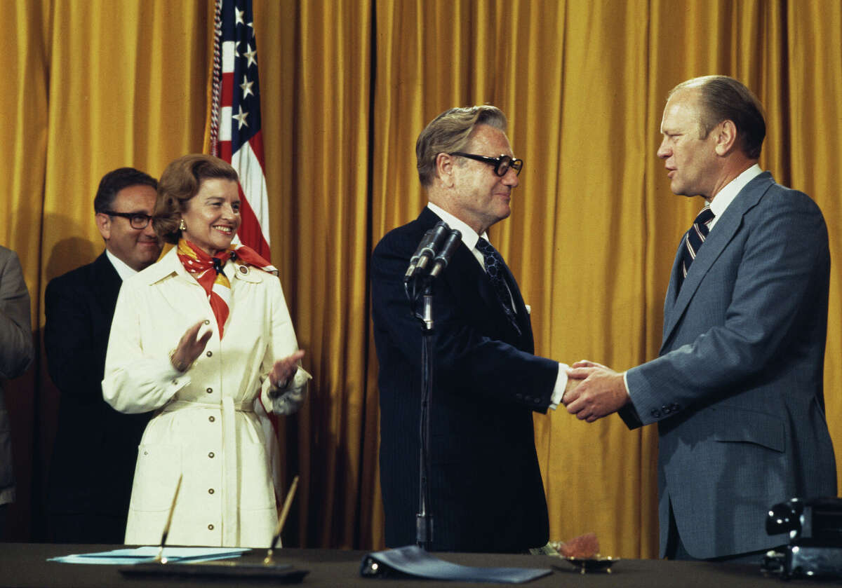 Vast wealth, alleged corruption: Nelson Rockefeller's road to VP