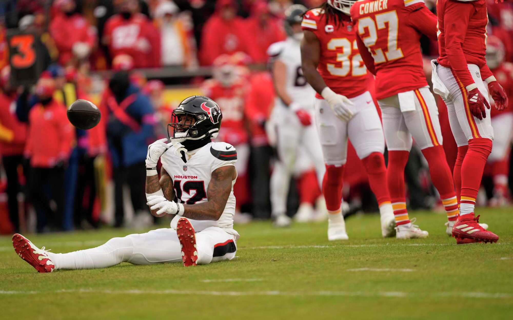 NFL playoffs 2025: Photos from the Texans vs. Chiefs