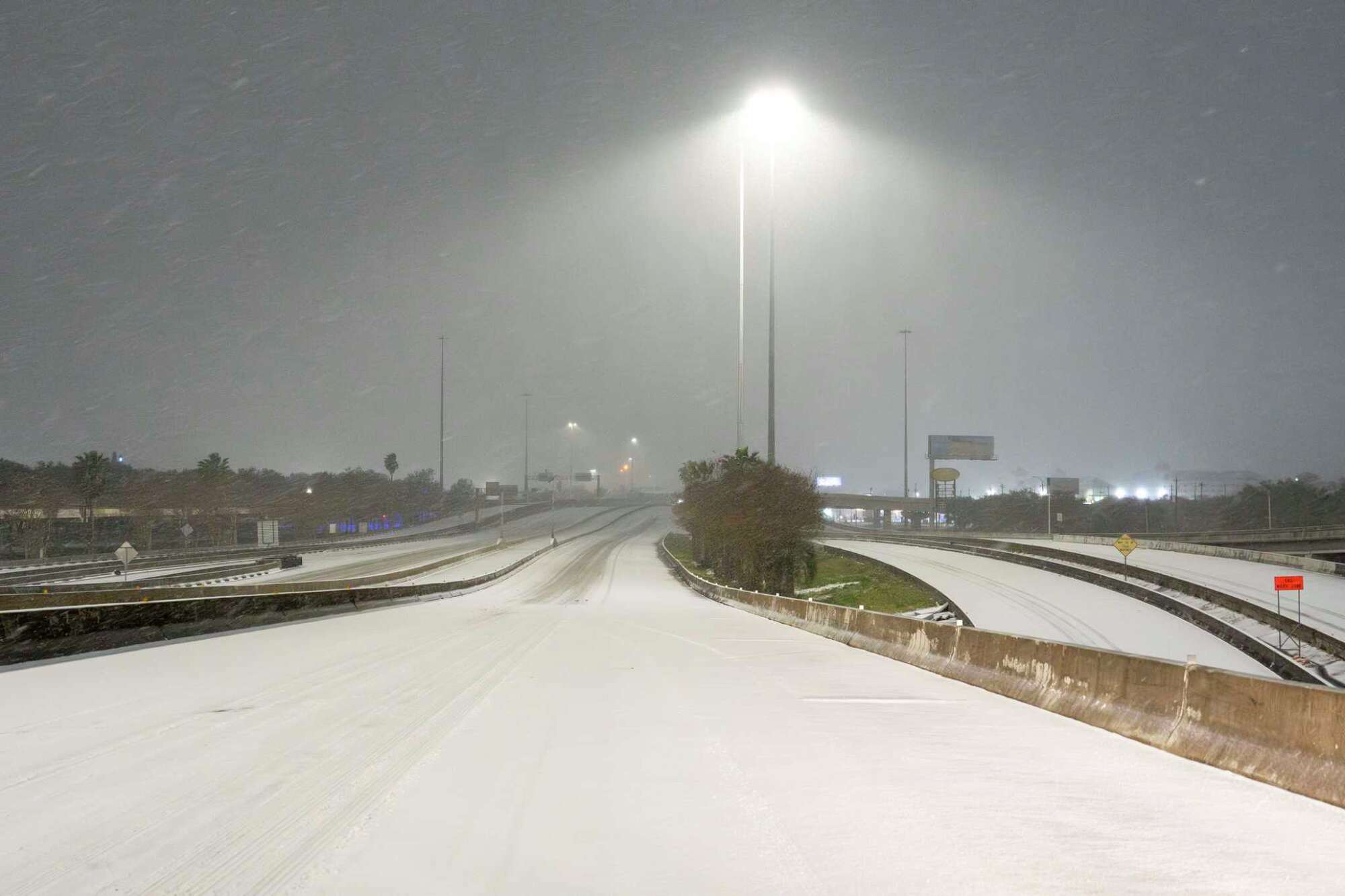 Photos: Historic winter storm blankets Houston in snow and ice