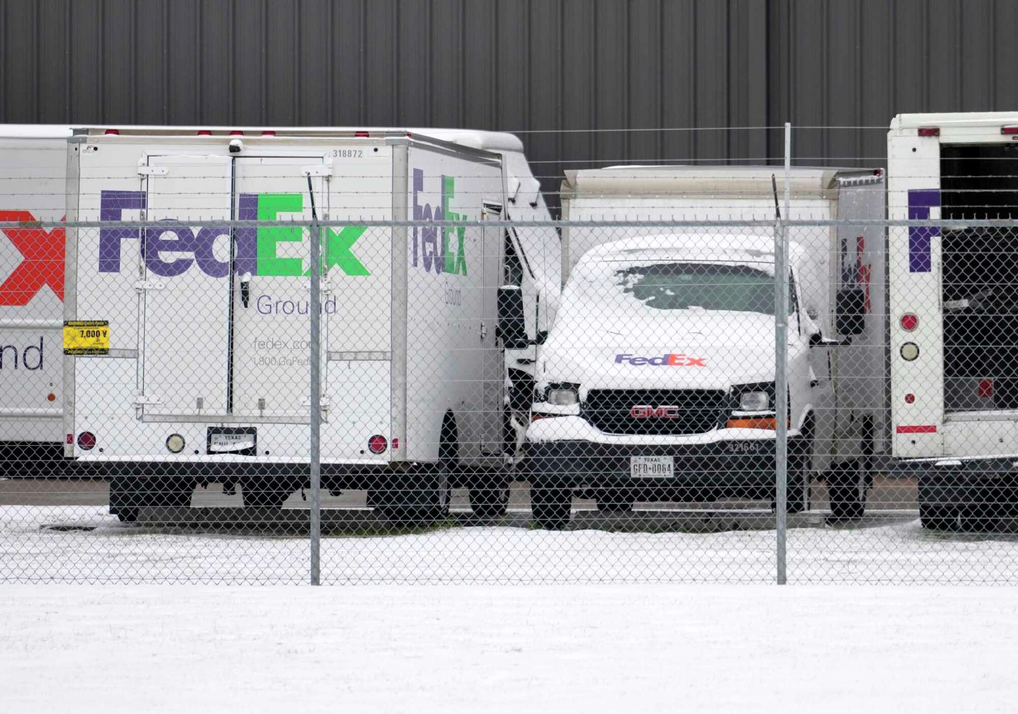 Photos: Historic winter storm blankets Houston in snow and ice