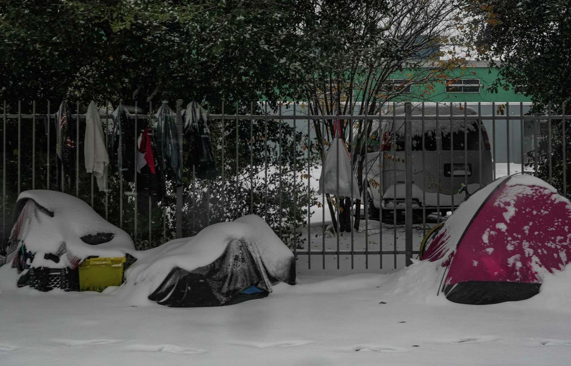 Photos: Historic winter storm blankets Houston in snow and ice