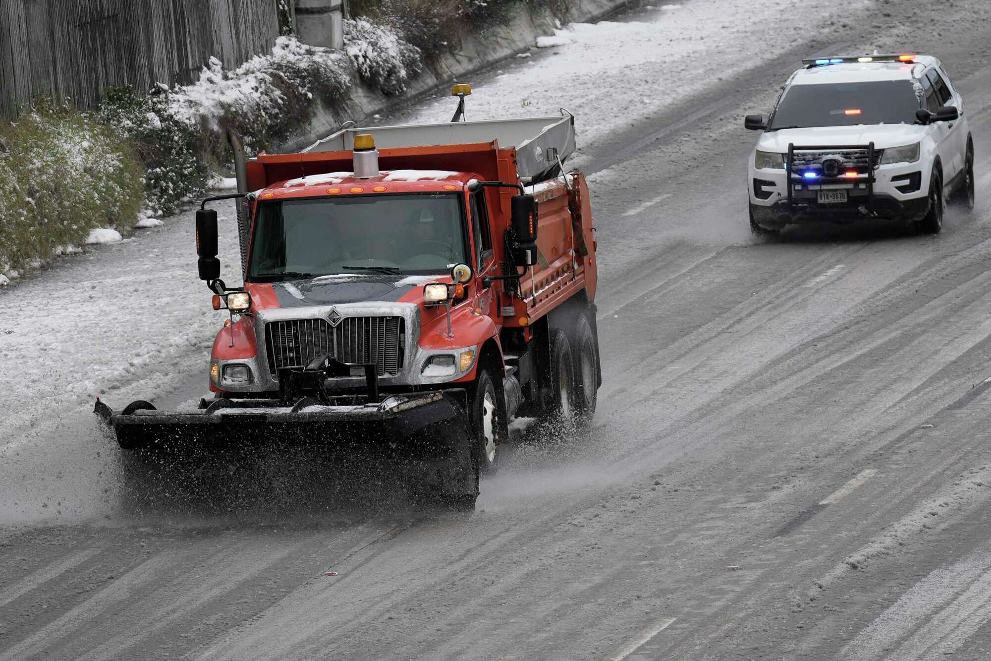 Photos: Historic winter storm blankets Houston in snow and ice