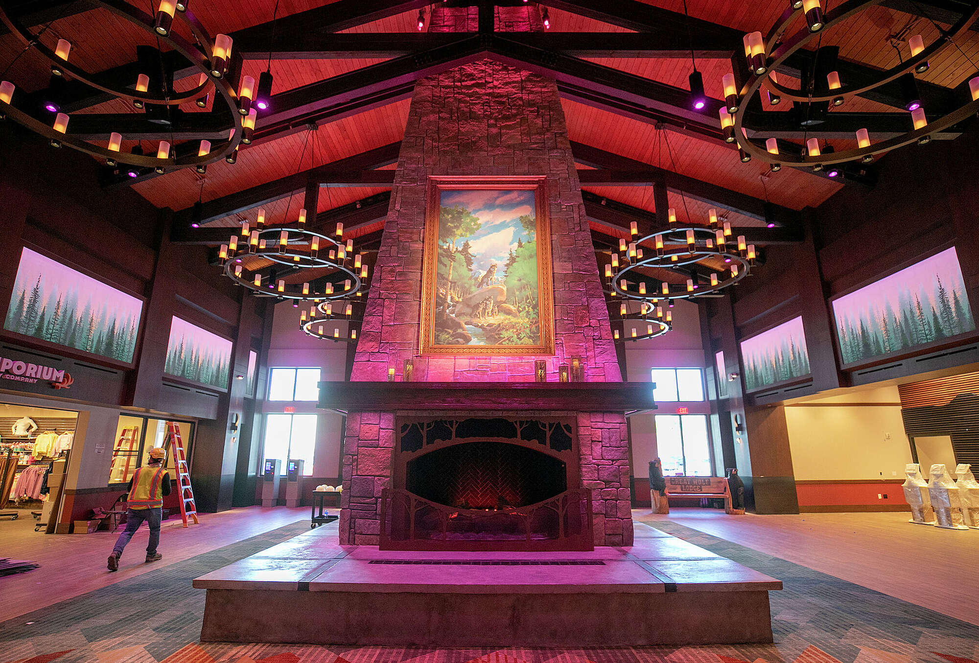 A sneak peek inside the new Great Wolf Lodge in Connecticut