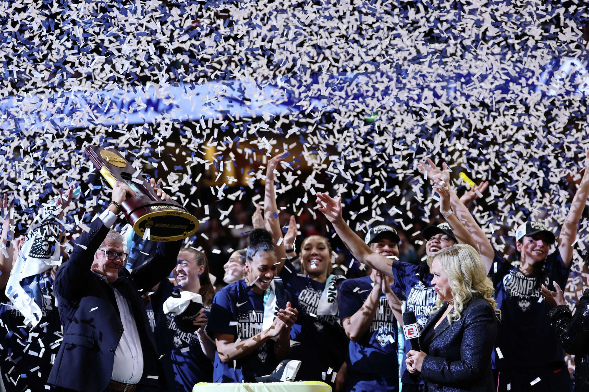 In photos: Inside UConn's history-making NCAA win over South Carolina