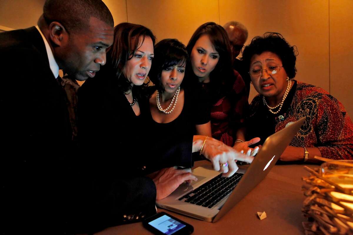 Sen. Kamala Harris of California vaults into 2020 presidential campaign