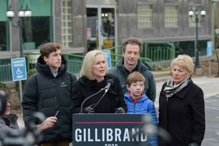 Presidential candidate Gillibrand stumps at Brunswick diner - Times Union