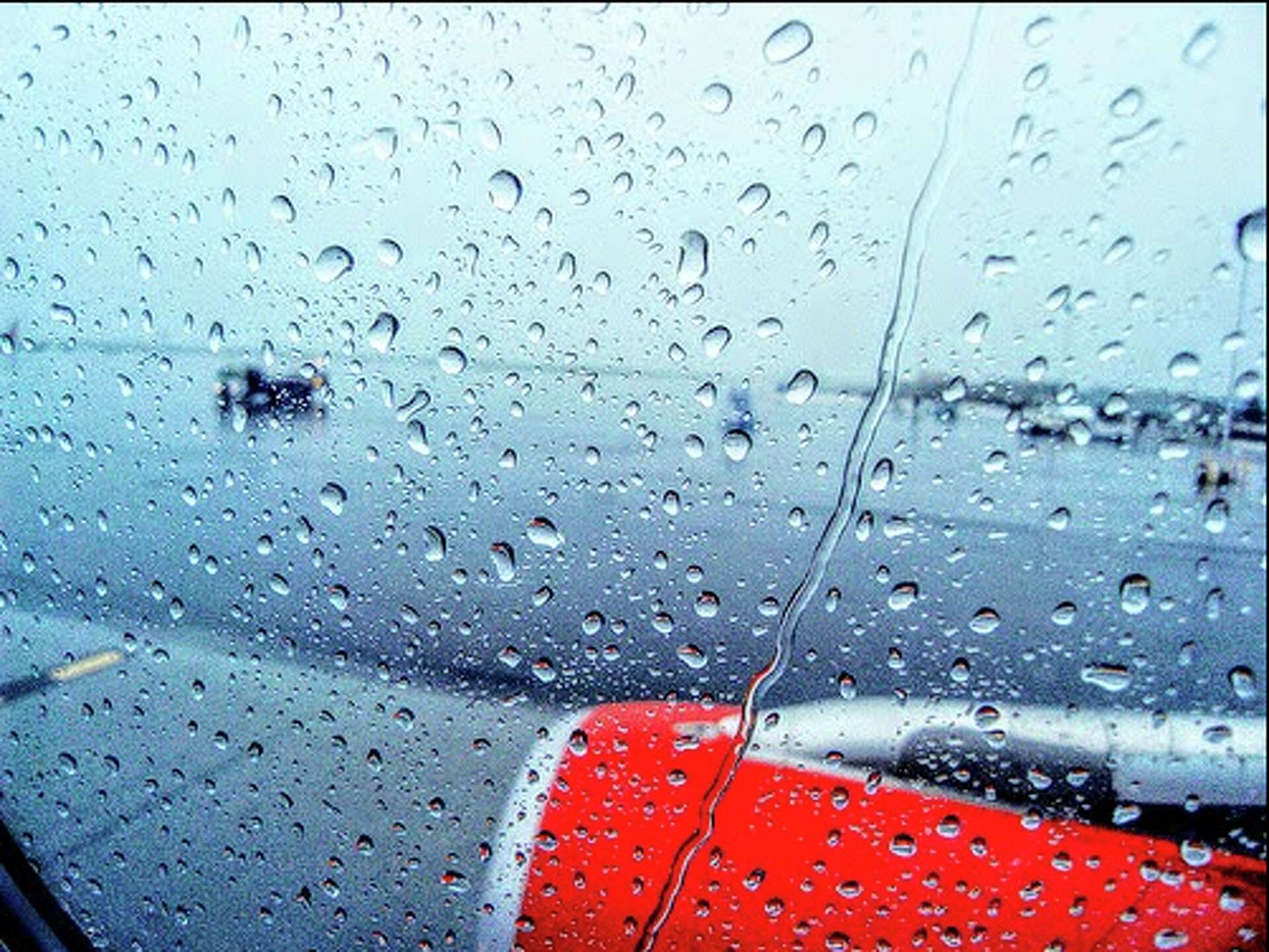 Why SFO suffers more rain delays than other, rainier airports