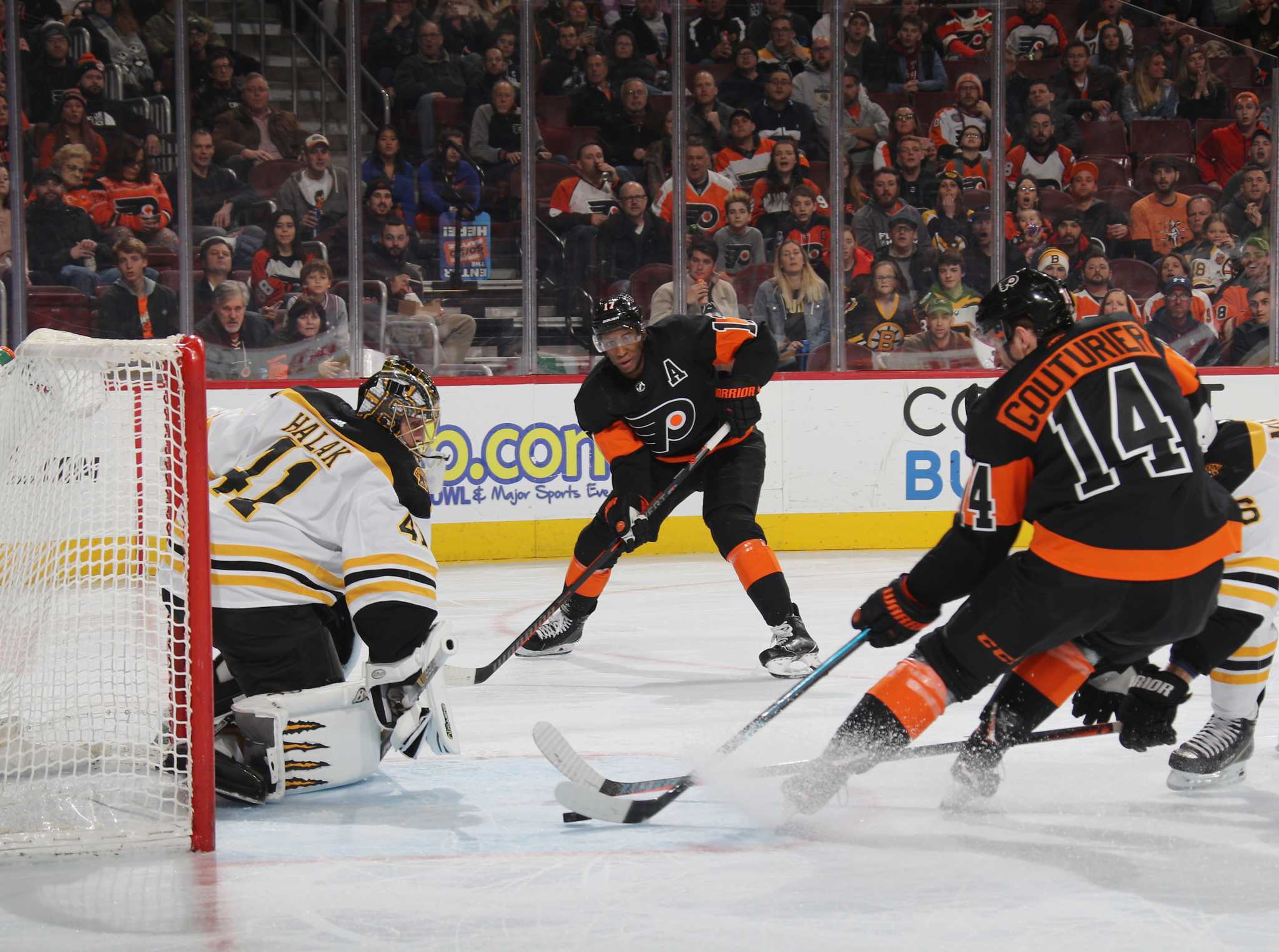 Hat trick propels Flyers