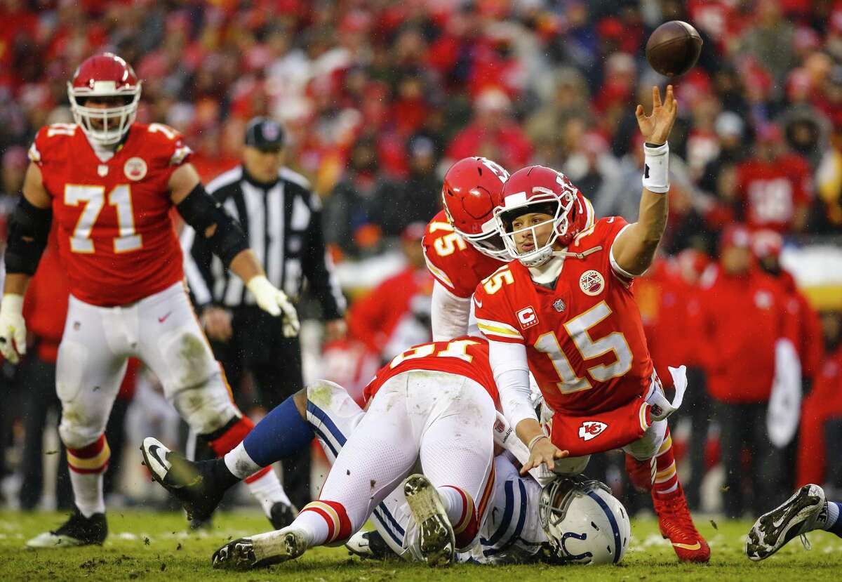 Two-sport skills help define Patrick Mahomes’ success for Chiefs