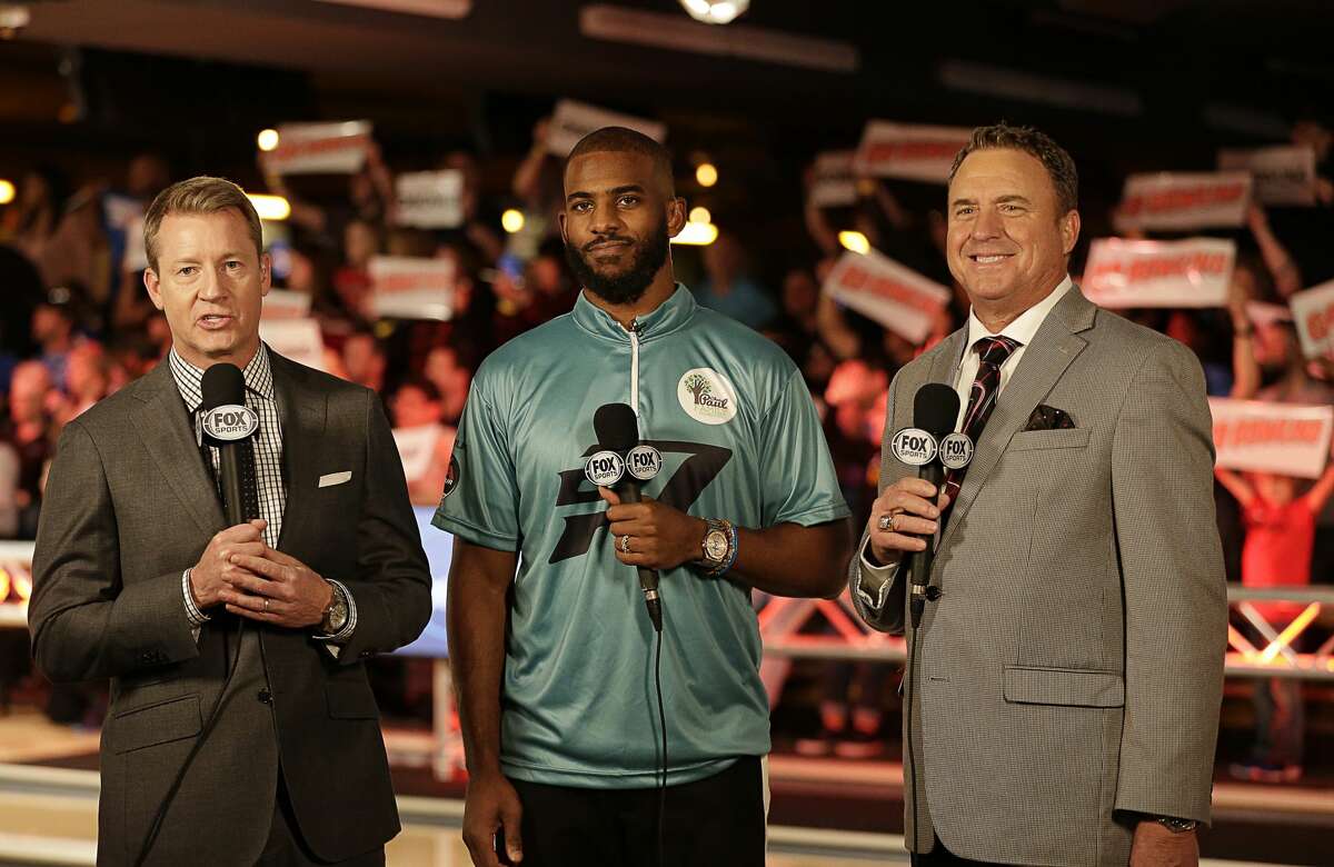 Rockets' Chris Paul brings out stars for bowling event