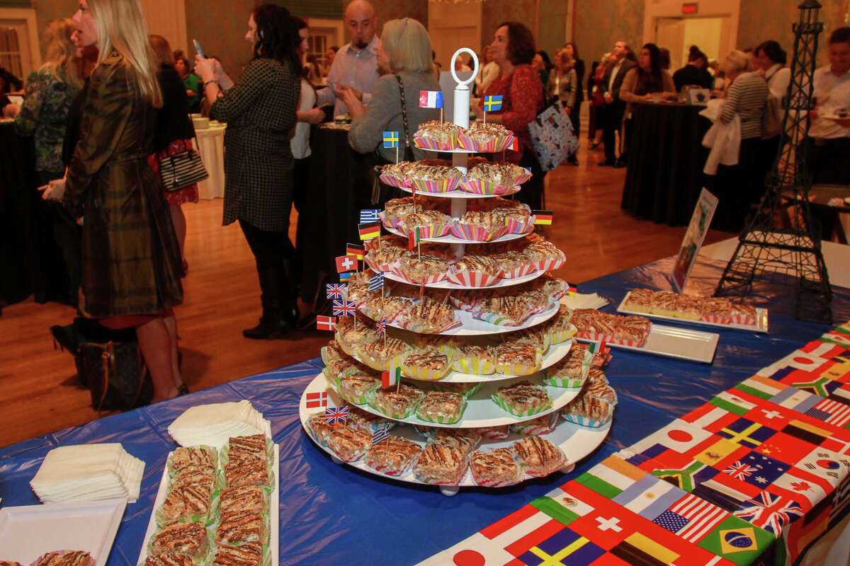 Houston chefs add twist to Girl Scout cookies