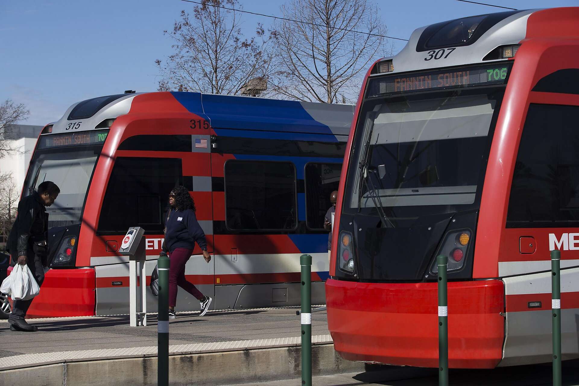 Mayor Whitmire's reversal shows he should listen to transit experts
