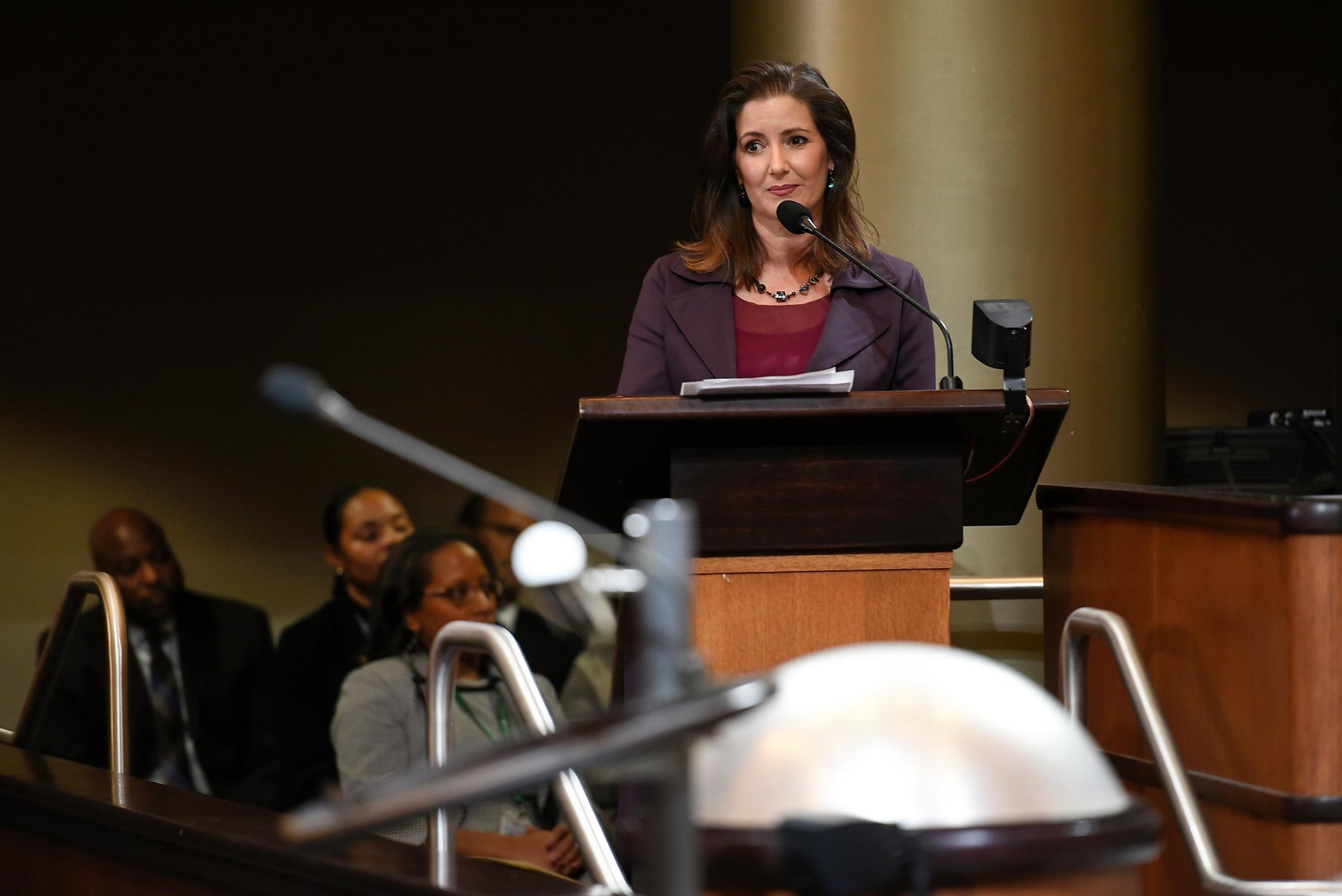 Oakland Mayor Libby Schaaf pulls in bucks for charity at inaugural gala