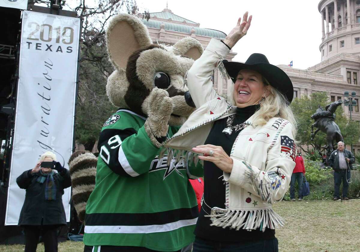 Ringtails, a catlike creature with the head of a fox, on the rise in ...